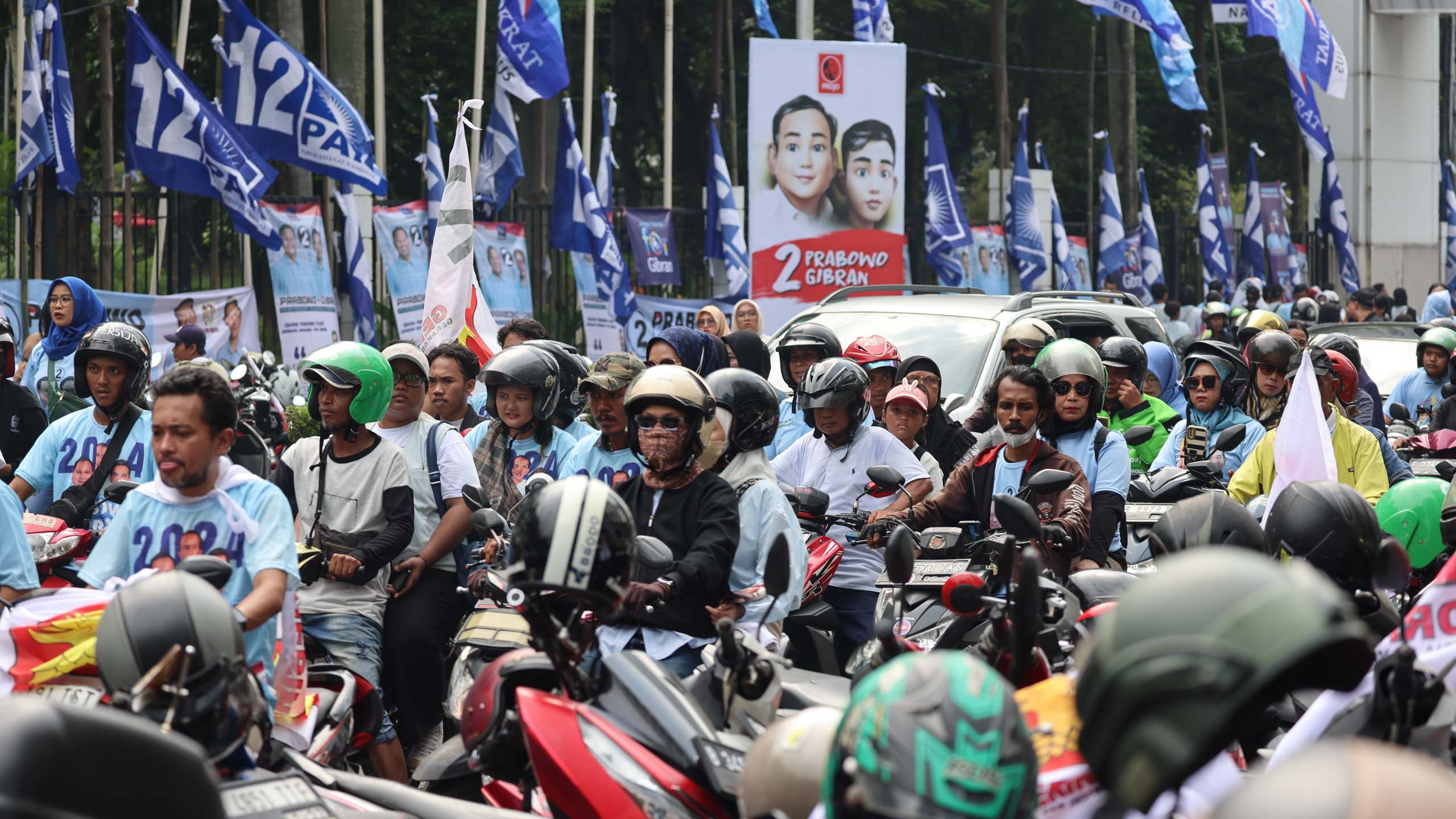 In Pictures: Race to succeed Jokowi sweeps Indonesia
