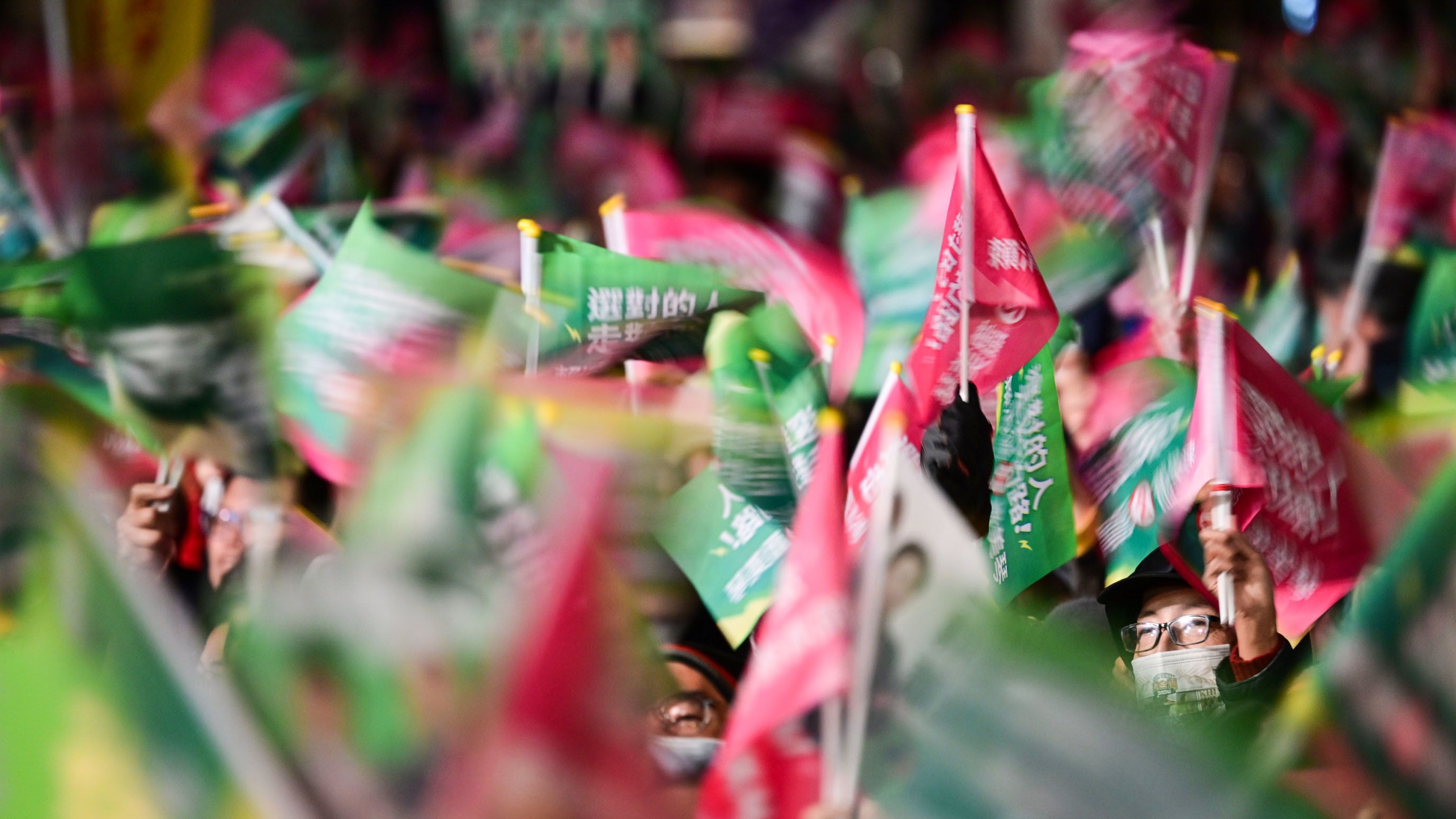 In Pictures: Taiwanese ready to hand power to a new president